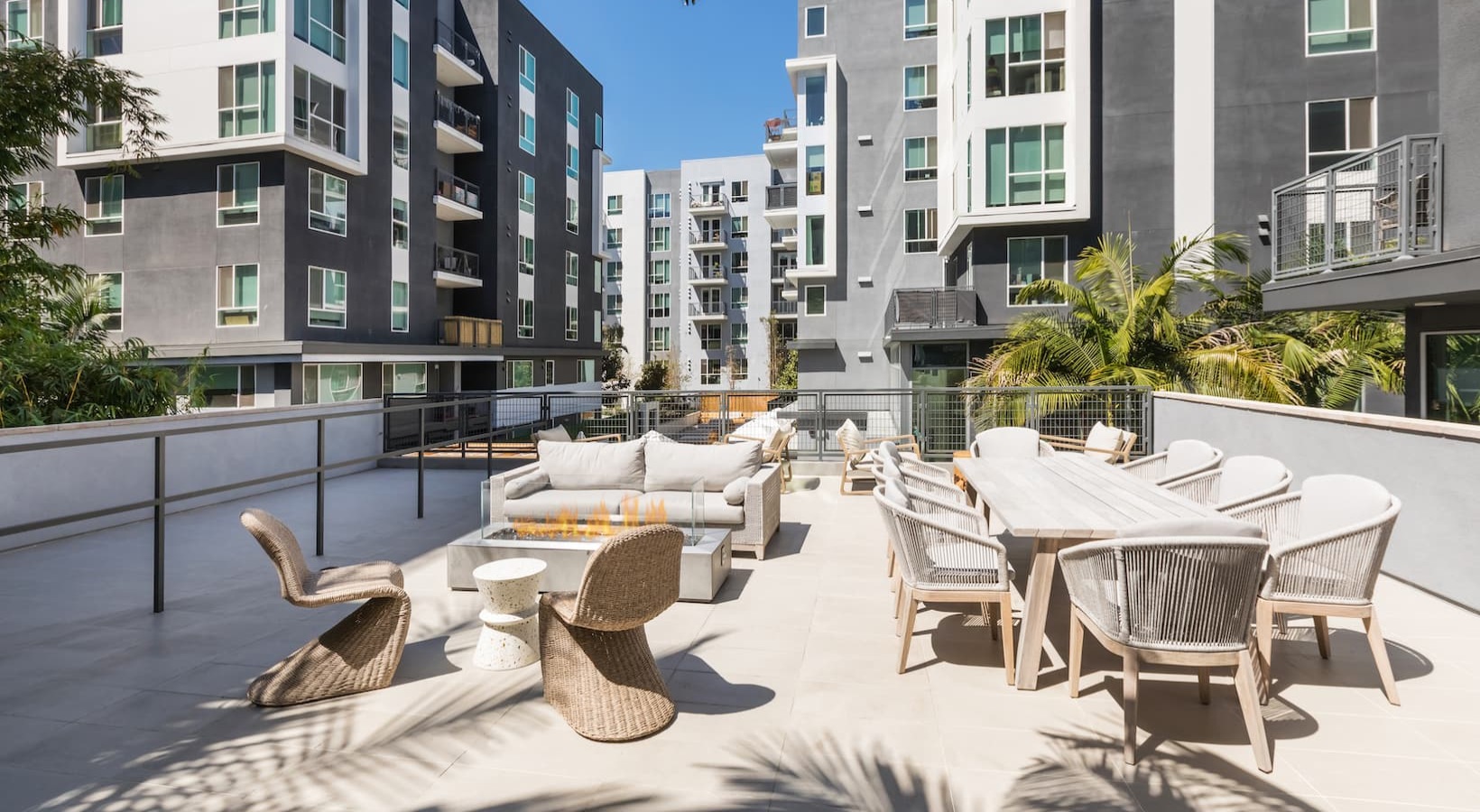 Apartments for Rent in Downtown Los Angeles, CA | Gallery